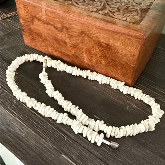 Jewelry | Elegant Vintage Puka Shell Choker Necklace 16 Inch In Length ...